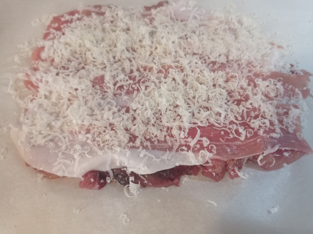 Rotolo di pernice selvatica con pavé di patate: la ricetta - Caccia ...